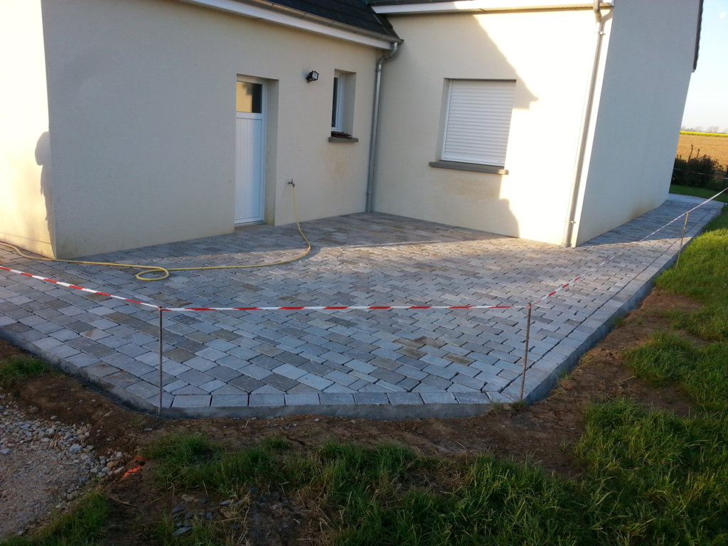 amenagement-cour-pavés-10 | RAS Habitat